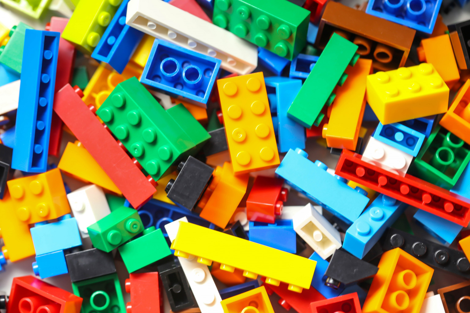 Sofistikerad växtbord med rena linjer