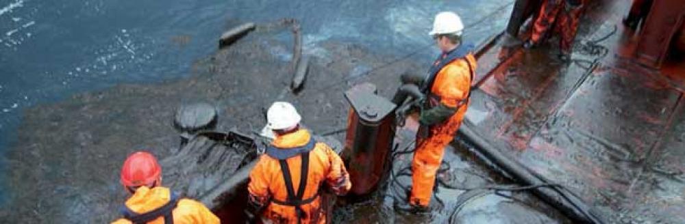 Søværnet med på Både i Bella