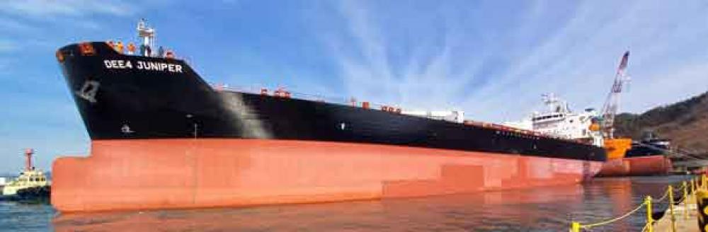 Dee4 tager levering af to tankskibe