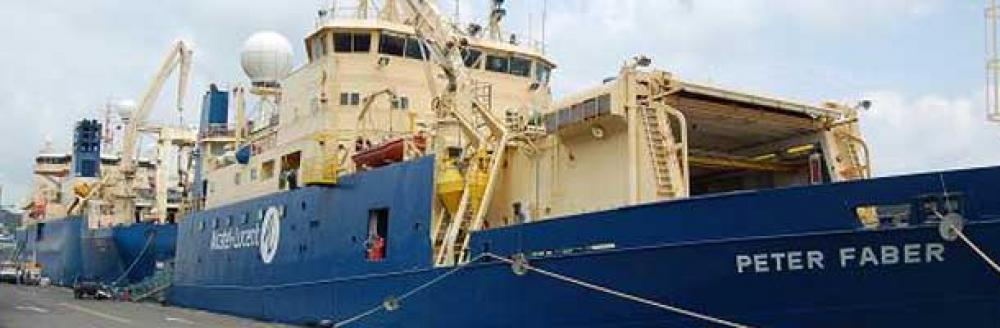 Removes cable ships from Danish flag