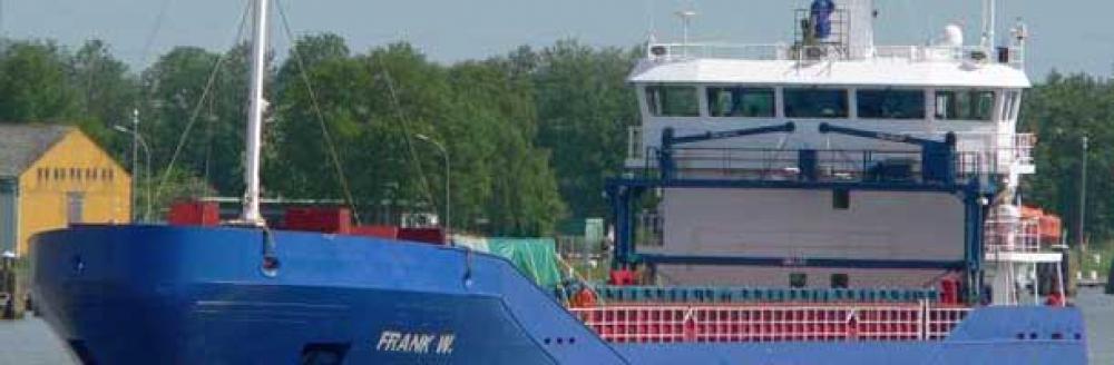 Kutter sejlet ned af fragtskib ved Skagen