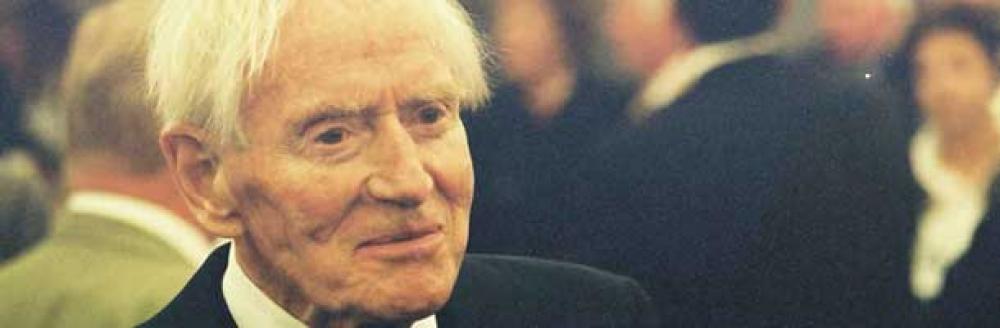 Moller family tightens grip on Maersk