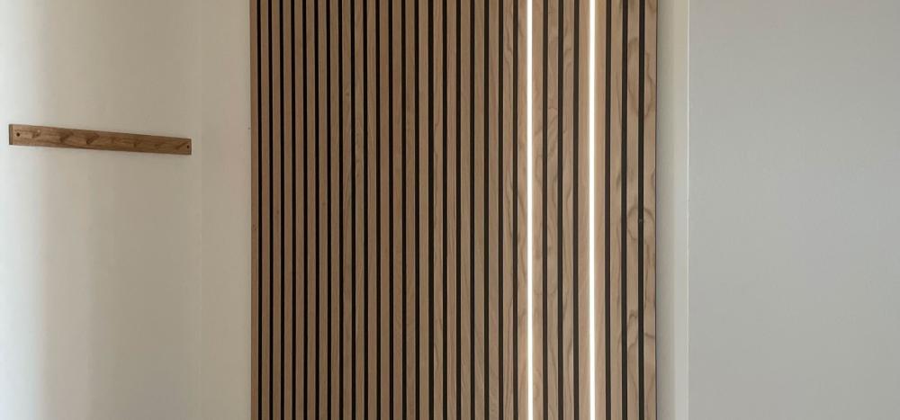 Unik belysning til akustikpaneler