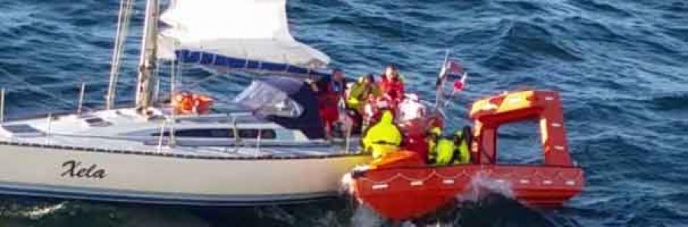 DFDS-skib redder nødstedte sejlere