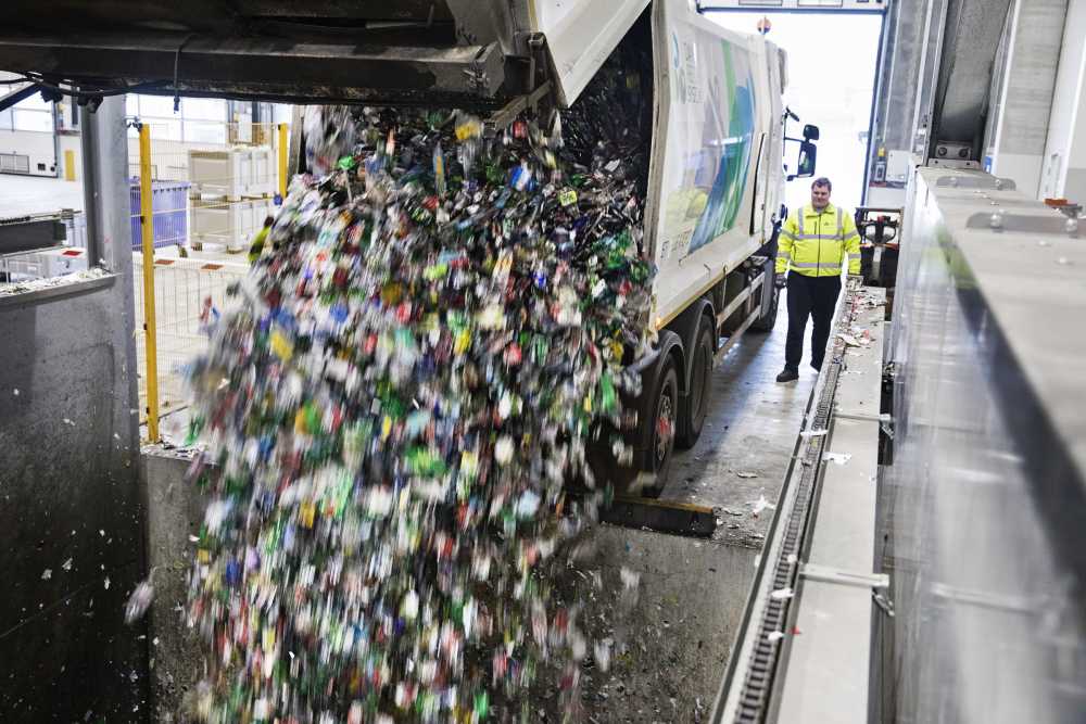 Danskerne slår pantrekord med 225 millioner flasker og dåser på en måned
