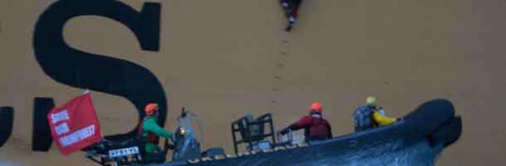Greenpeace border palmeolietanker