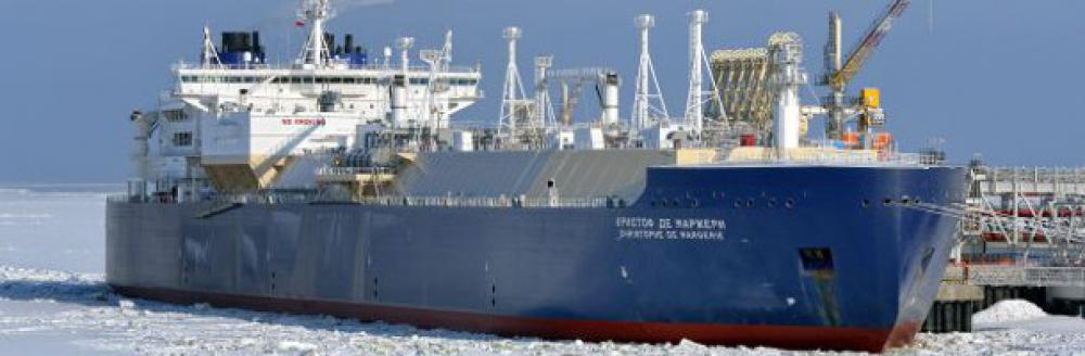 Isbrydende LNG-tanker tager nord-ruten